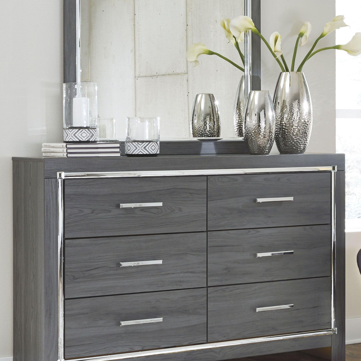 Ashley Lodanna - Dresser, Mirror - Gray – Big Barn Home Center
